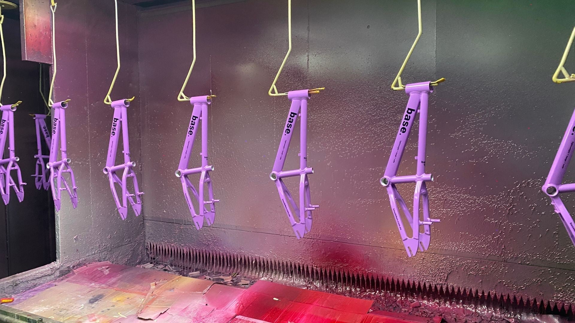 Behind the Scenes: How We Build an Easy First Ride – base bikes